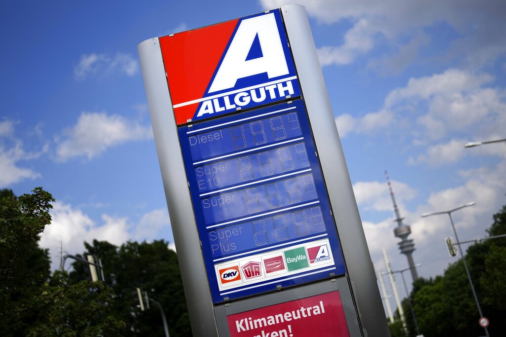 German inflation hits 49-year high and prices are expected to rise further